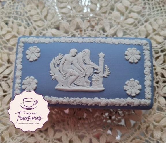 Iconic Vintage Trinket Box (Lidded) Blue Jasperware - Wedgwood, Hobbies ...