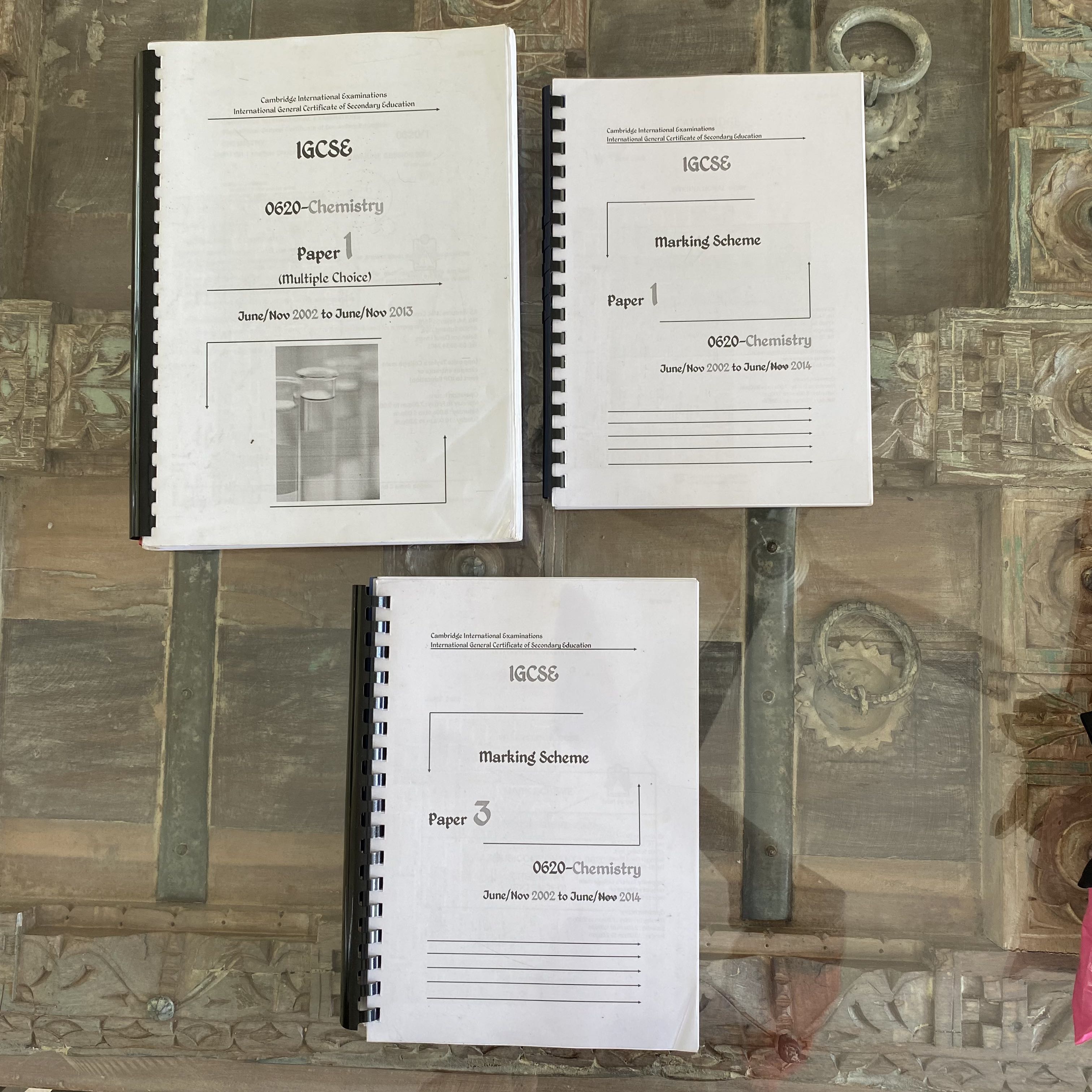 Igcse Cambridge Chemistry 0620 past papers Paper 1 + MS, Hobbies & Toys ...