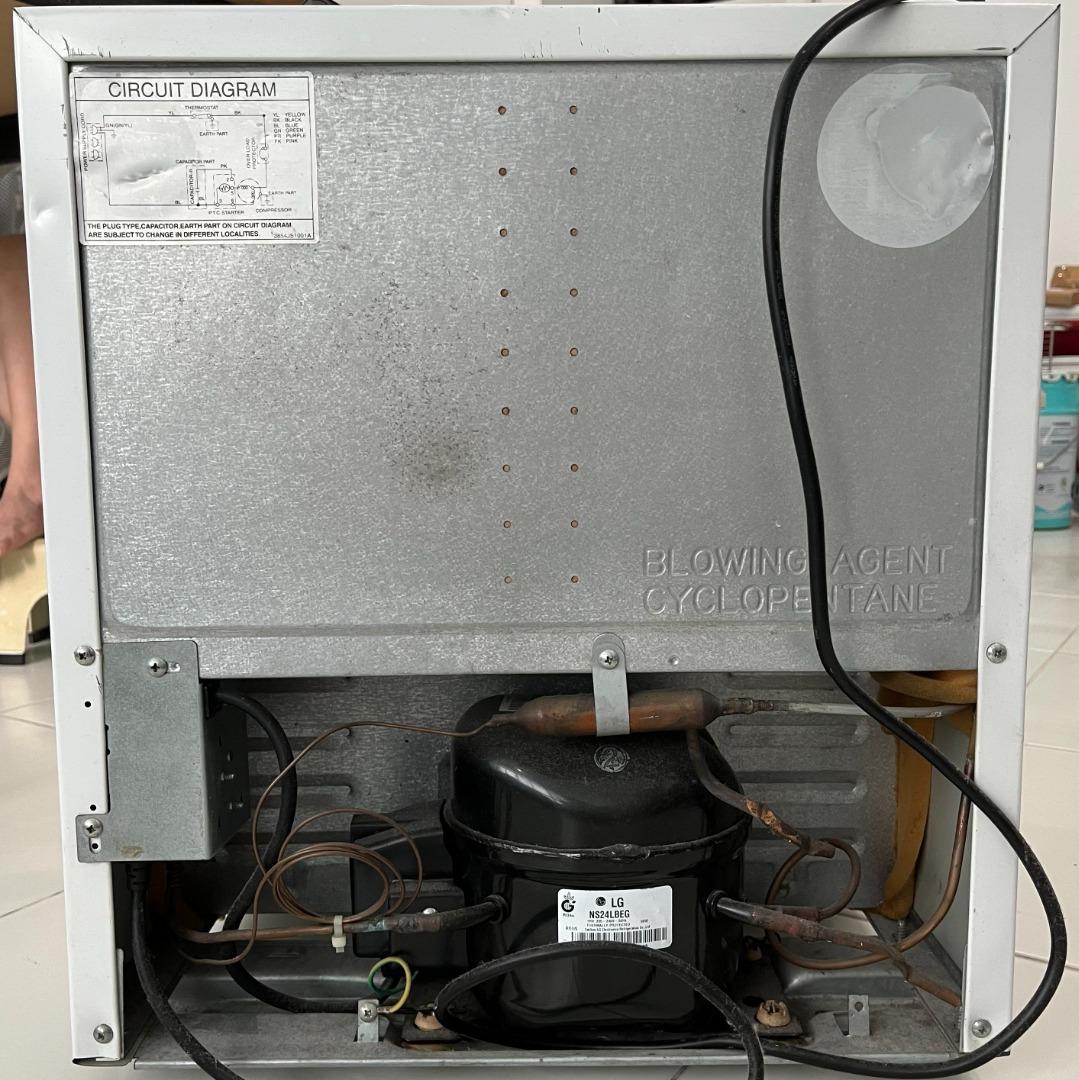 LG GR-051SSF 50L White Rounded-edge Door Design Bar Fridge Heavily Used, TV & Home Appliances ...