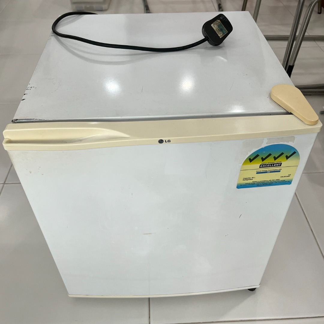 LG GR-051SSF 50L White Rounded-edge Door Design Bar Fridge Heavily Used, TV & Home Appliances ...