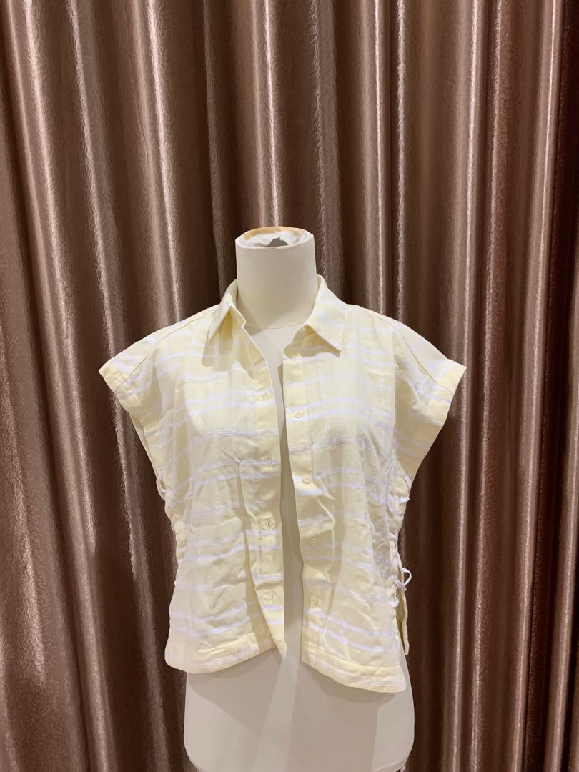 mango yellow top, Fesyen Wanita, Pakaian Wanita, Atasan di Carousell