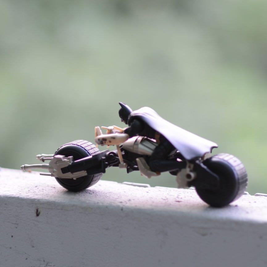 Mattel Batman 蝙蝠俠 Batcycle蝙蝠機車 黑暗騎士Dark Knight, 書籍、休閒與玩具, 玩具、公仔、桌遊在旋轉拍賣