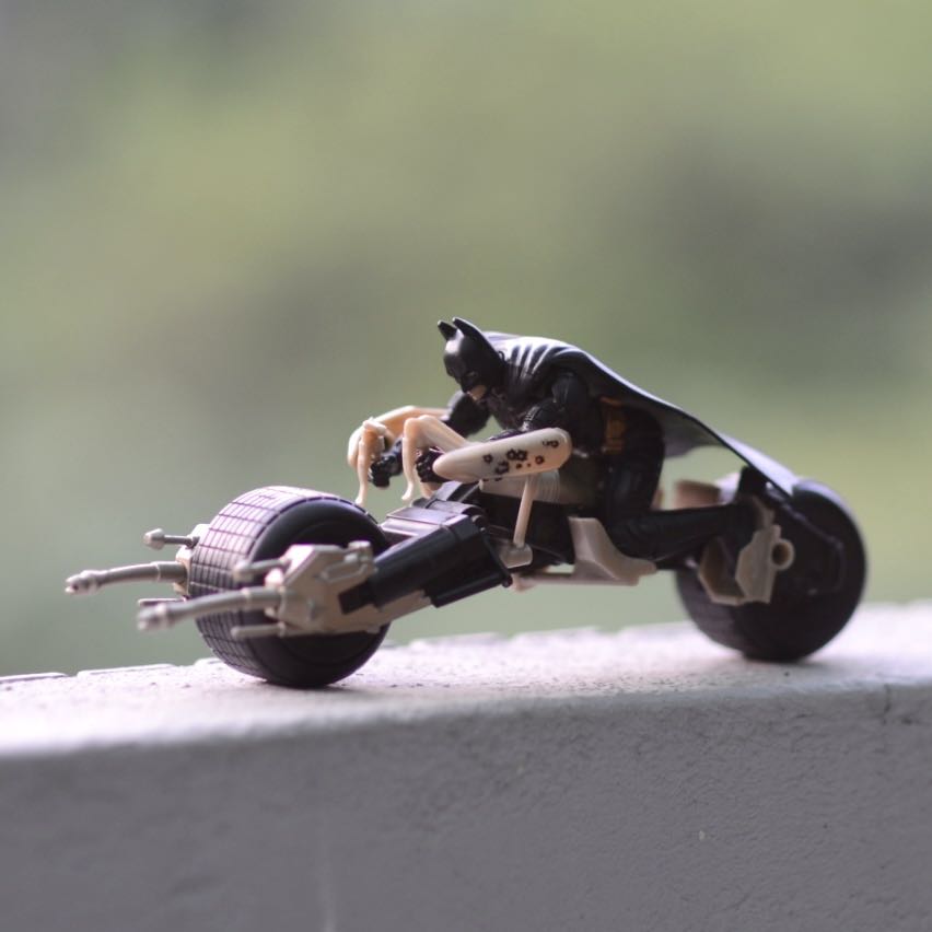 Mattel Batman 蝙蝠俠 Batcycle蝙蝠機車 黑暗騎士Dark Knight, 書籍、休閒與玩具, 玩具、公仔、桌遊在旋轉拍賣