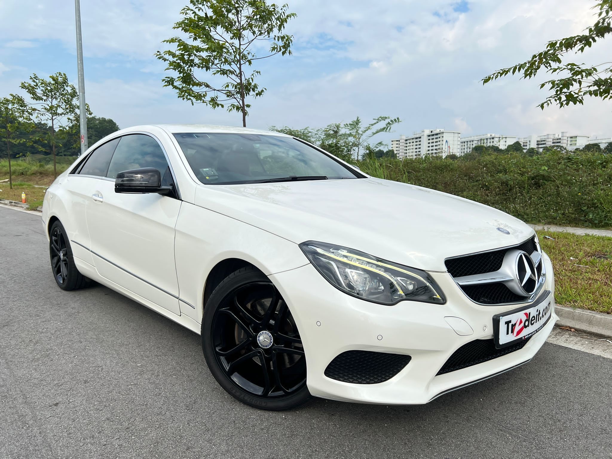 MERCEDES BENZ E250 COUPE (R18), Cars, Used Cars on Carousell