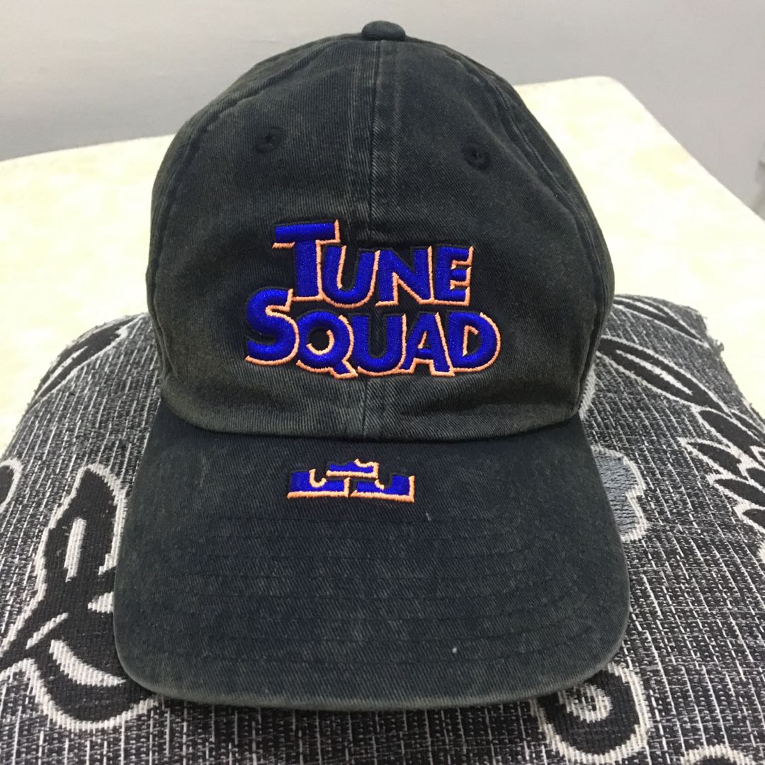 Nike cap tune squad, Men's Fashion, Watches & Accessories, Cap & Hats ...