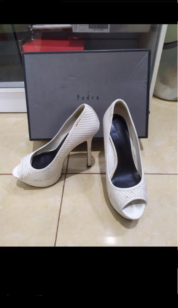 Pedro heels, Fesyen Wanita, Sepatu di Carousell