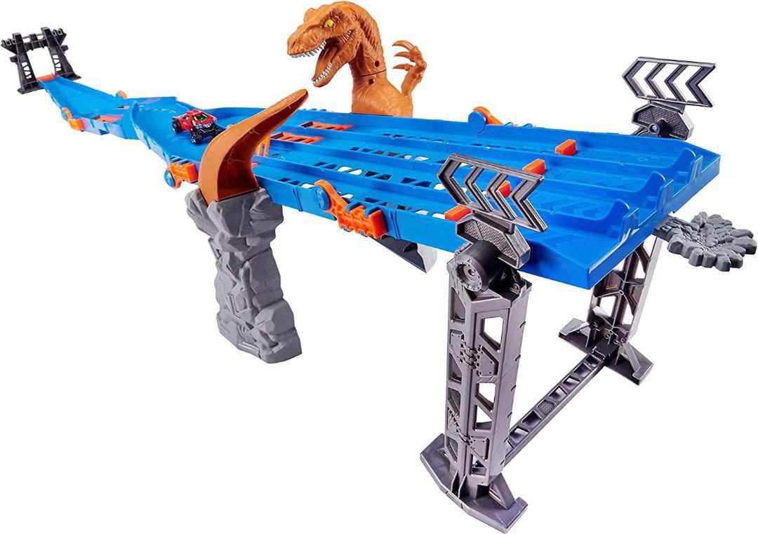 (PO)Metal Machines 4-Lane Raptor / Shark Attack Track Set by ZURU ...