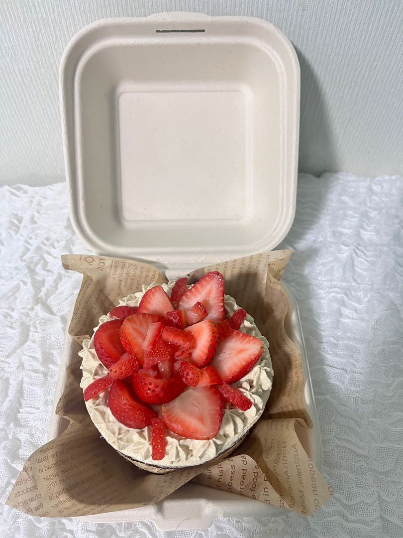 Vegan bento cake 4 inch, Food & Drinks, Homemade Bakes on Carousell