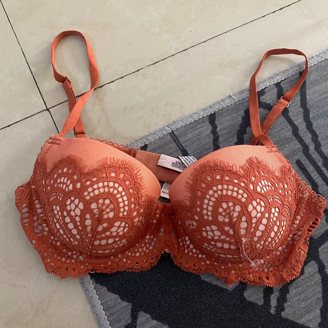 Victoria's Secret 34C, Women's Fashion, Undergarments & Loungewear on ...