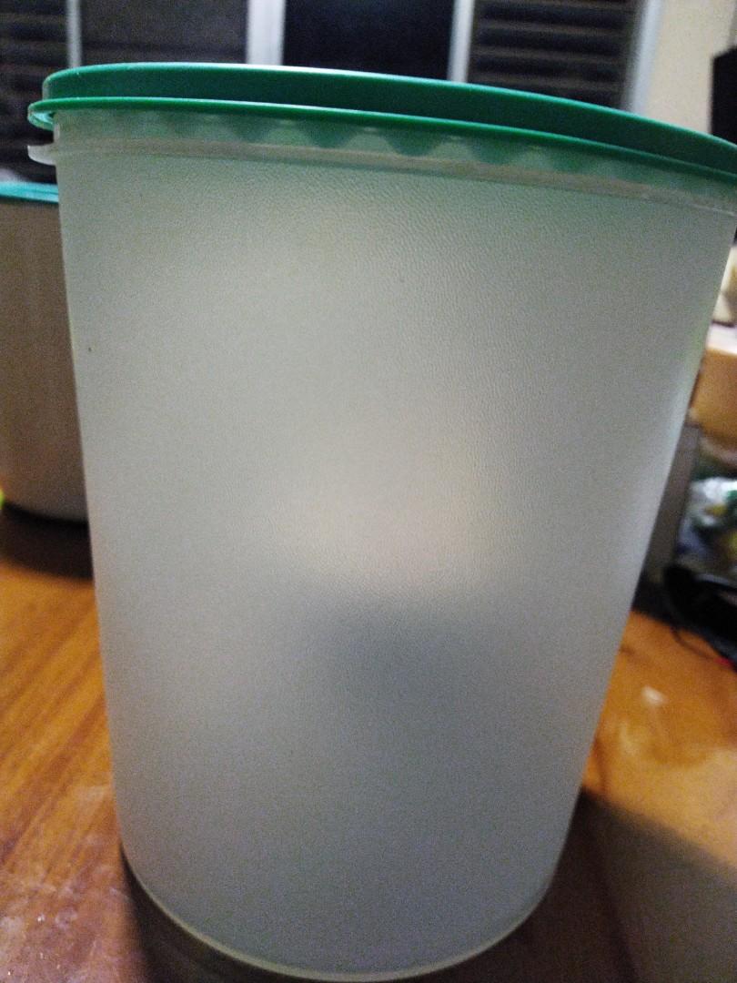 3 liter Tupperware canister, Furniture & Home Living, Kitchenware ...