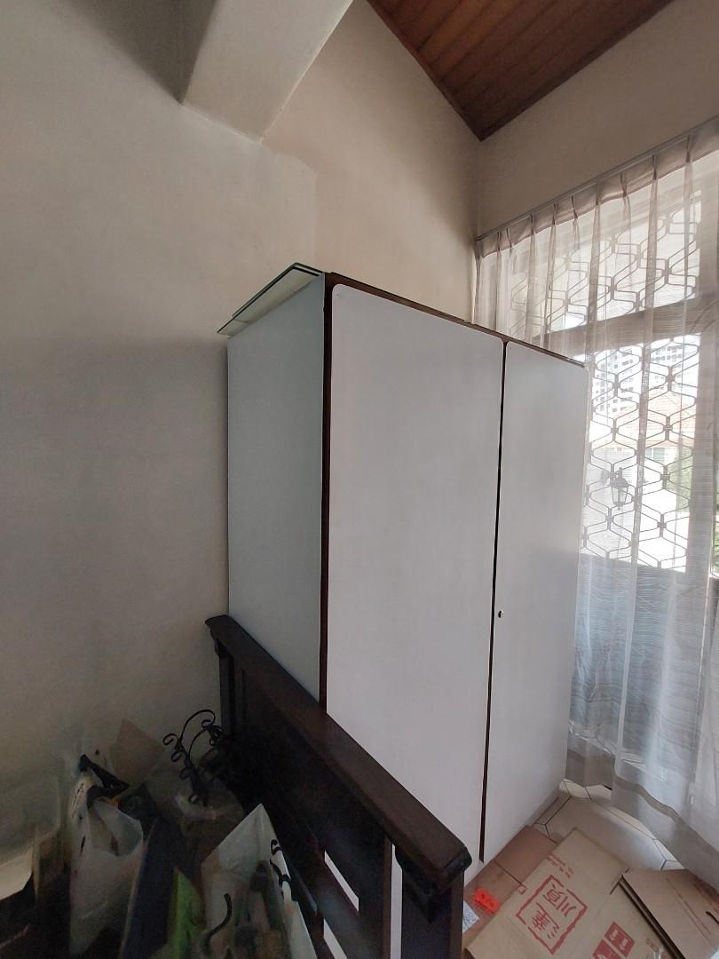 70s Formica White and Wood bedroom furniture wardrobe dressing table ...