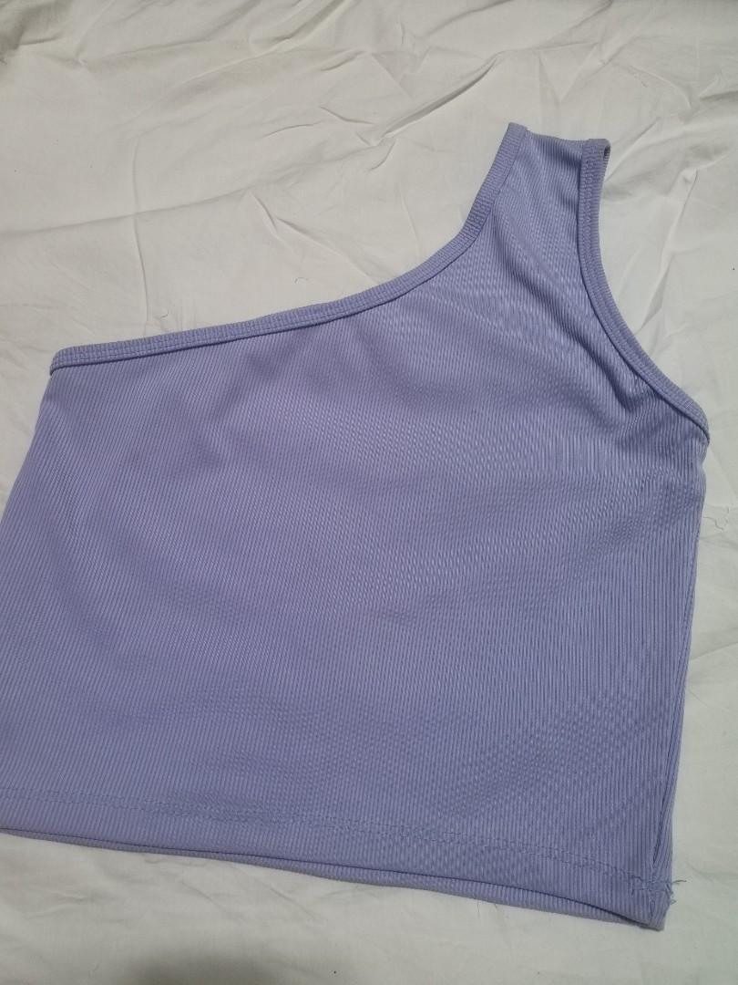 Aesthetic tops, Women's Fashion, Tops, Sleeveless on Carousell