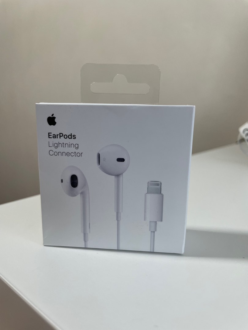 Apple Earpods, Audio, Earphones on Carousell