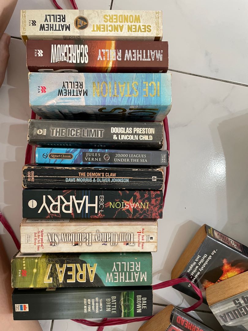 Book of ten (no choosing), Hobbies & Toys, Books & Magazines, Fiction ...