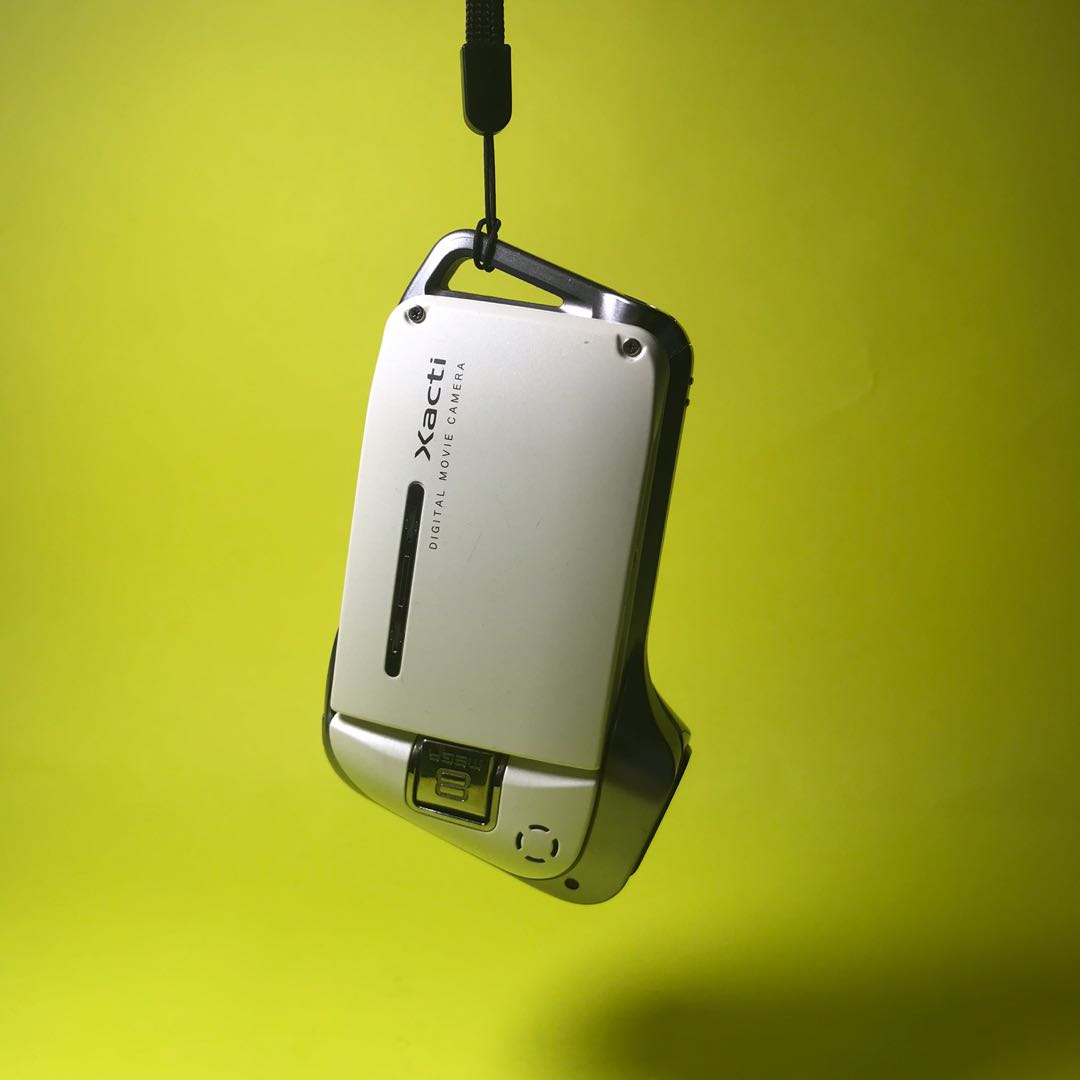 CANON XACTI DMX-CA8 WATERPROOF, Photography, Video Cameras on Carousell