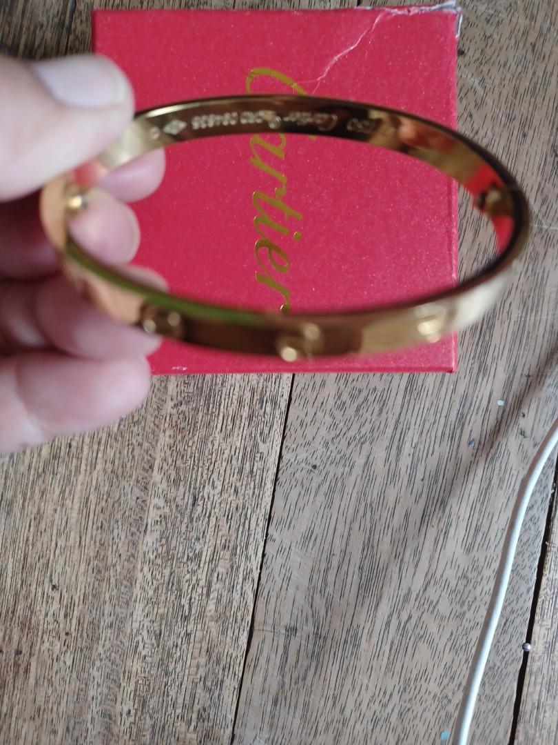 Cartier love bangle clasplock and cartier with screw, Women's Fashion ...