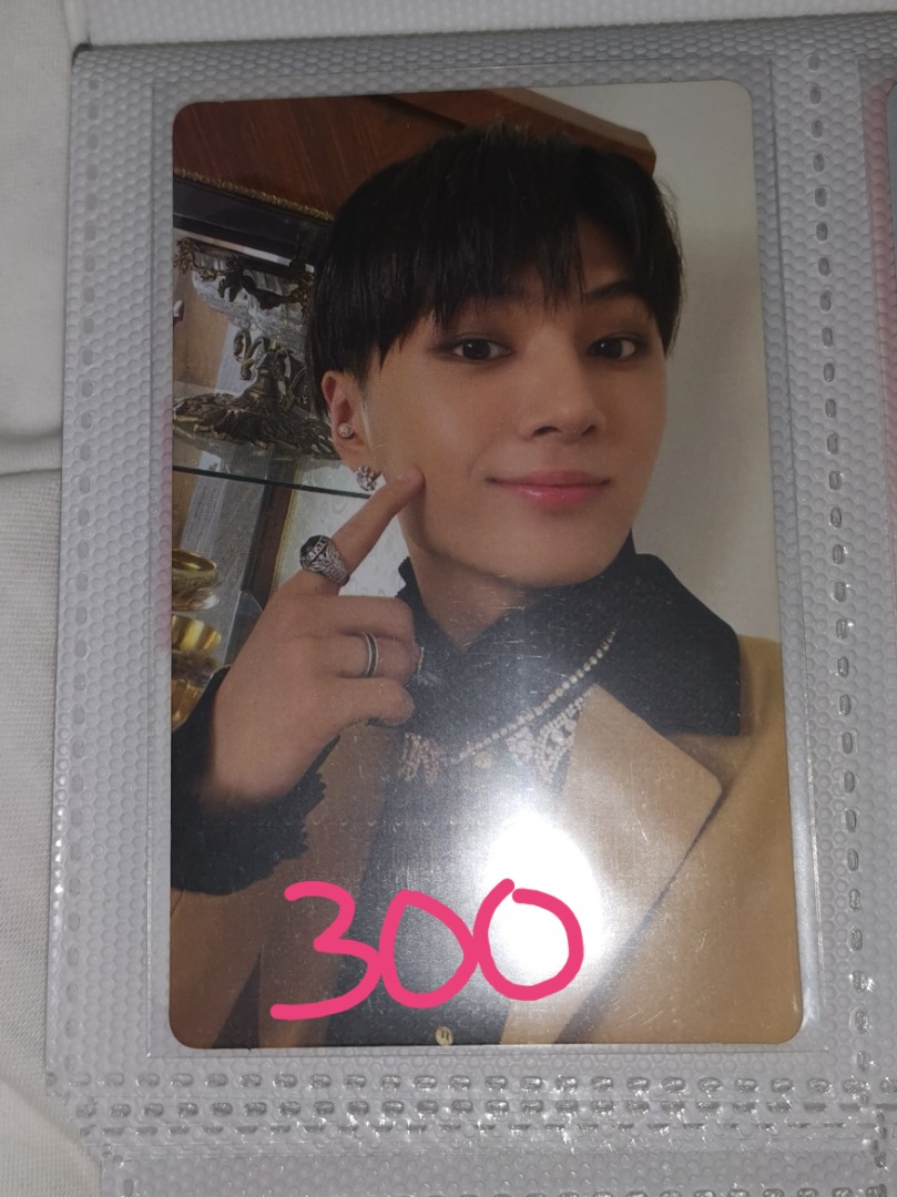 Enhypen jay syclla essential, Hobbies & Toys, Memorabilia ...