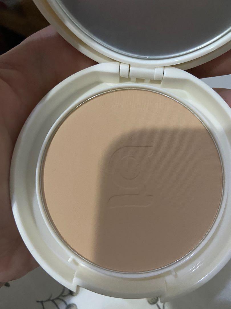 GRWM powder rush all about that base velvet setting powder in Biscuit ...
