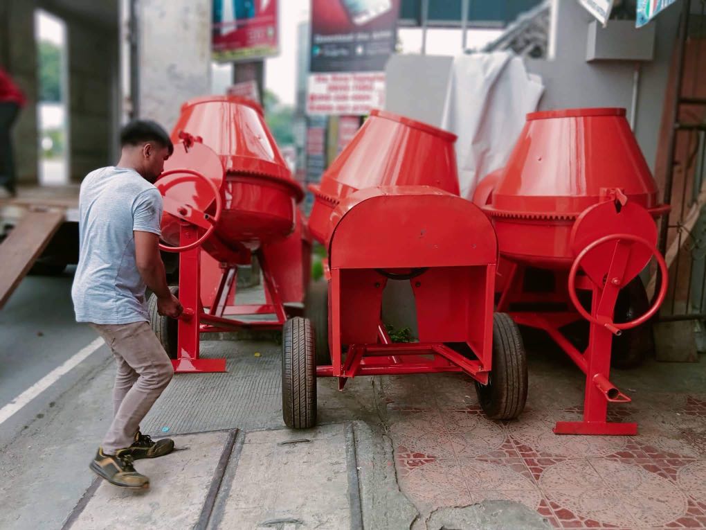 Heavy Duty One Bagger Cement Mixer, Commercial & Industrial ...