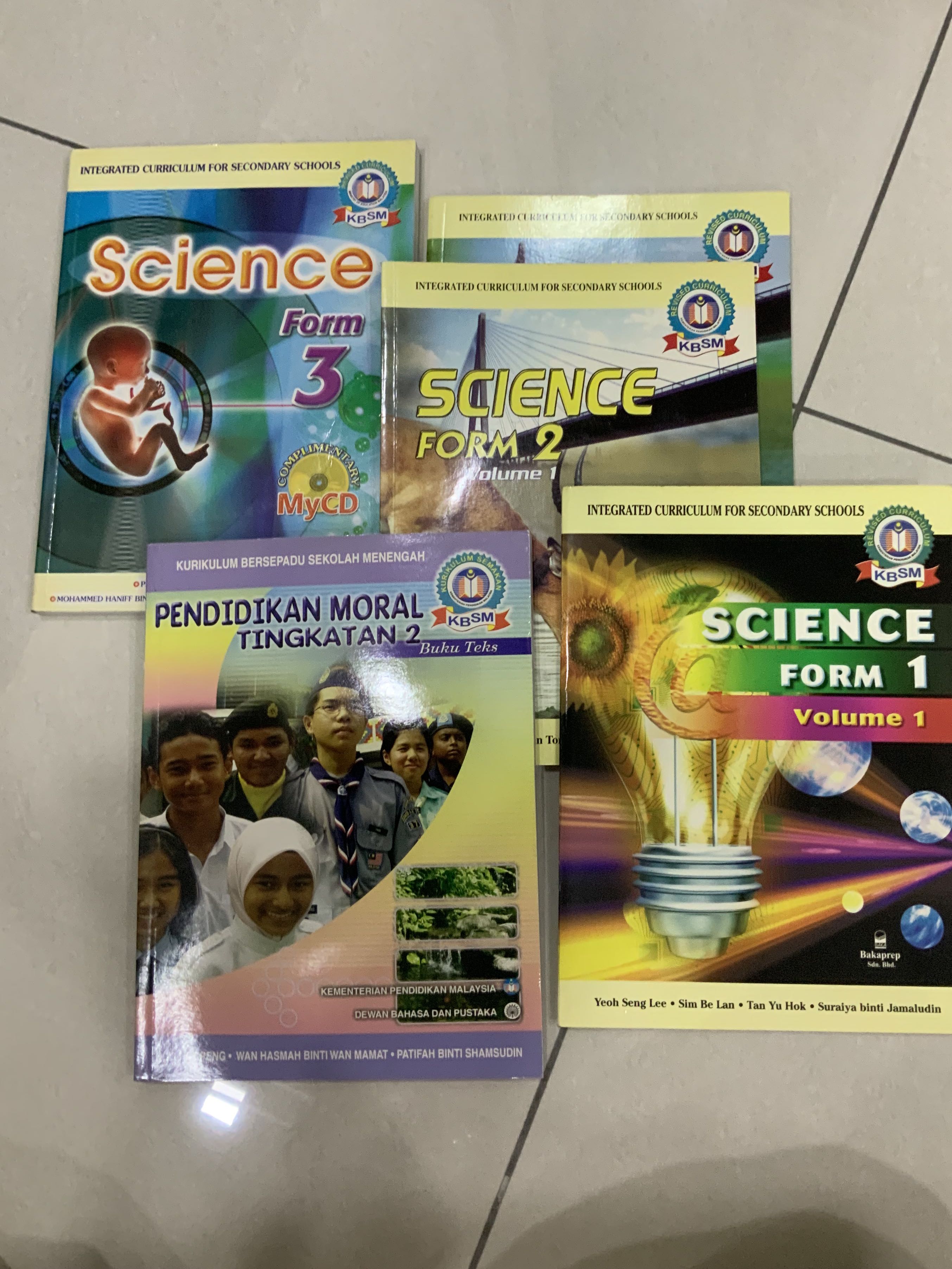 KBSM Secondary School Textbooks, Hobbies & Toys, Books & Magazines, Textbooks on Carousell