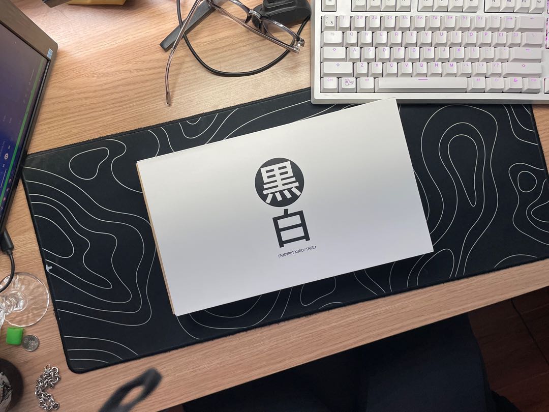 Kuro/shiro base set keycaps by KBDFans, Computers & Tech, Parts ...