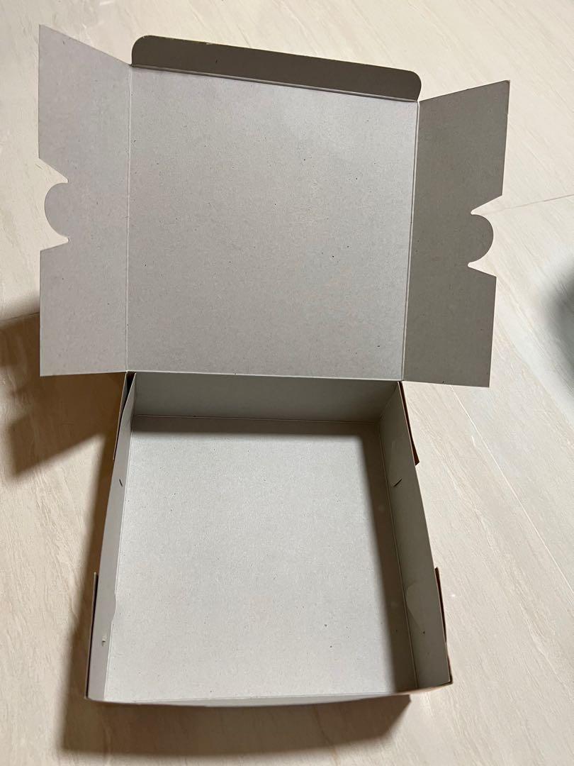 Mooncake box (4 slot)-70pcs for $59.5, Food & Drinks, Homemade Bakes on Carousell