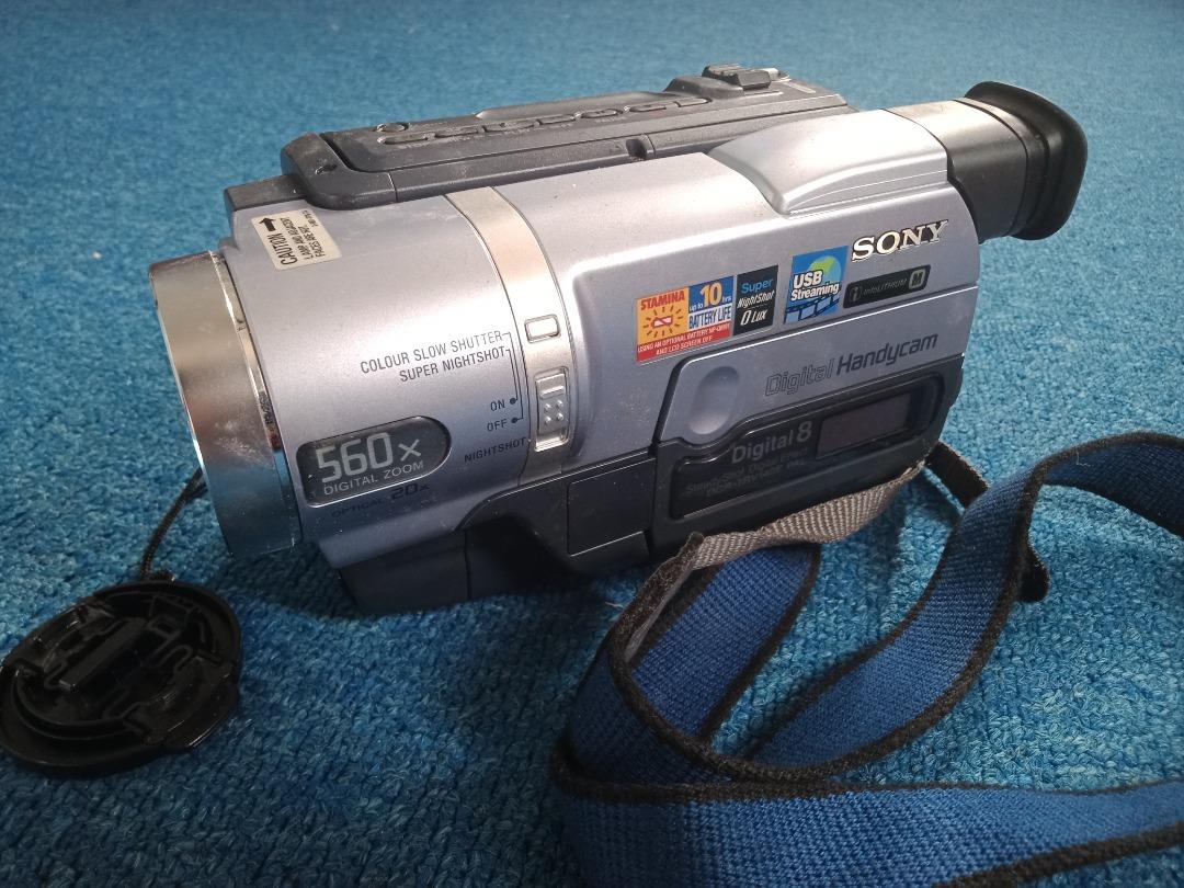 Old Sony camera, Photography, Video Cameras on Carousell