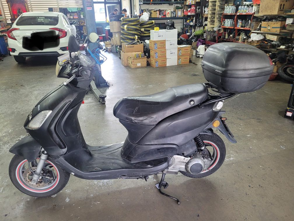 Piaggio Fly 150 ( COE till May 2025 non renewable), Motorcycles ...