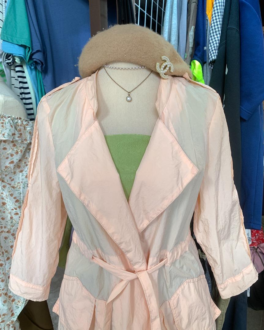 pink trench coat, Women's Fashion, Coats, Jackets and Outerwear on Carousell