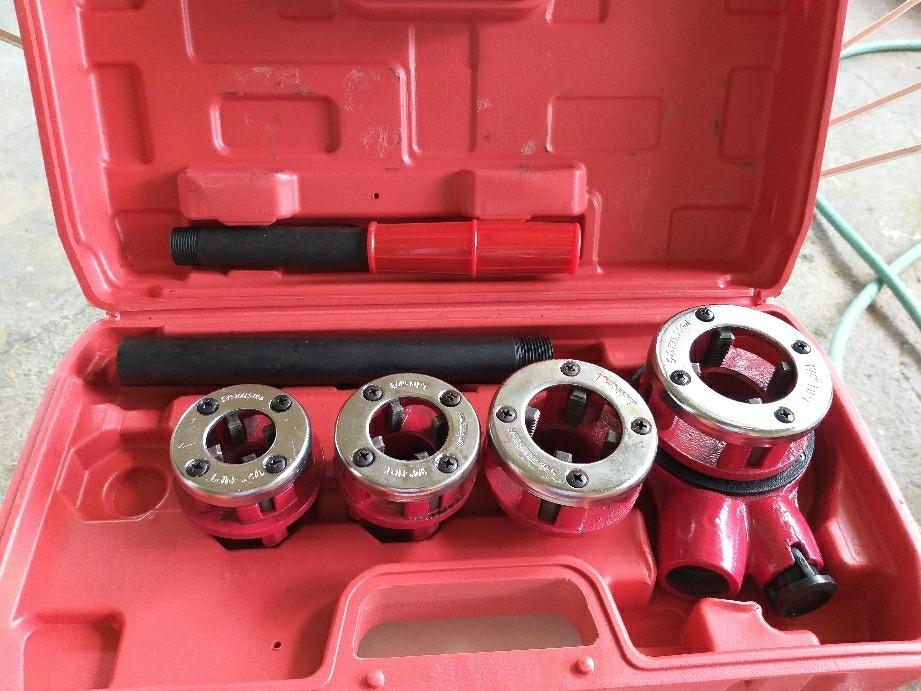 Ridgid Type Pipe Threader Set, Commercial & Industrial, Industrial ...