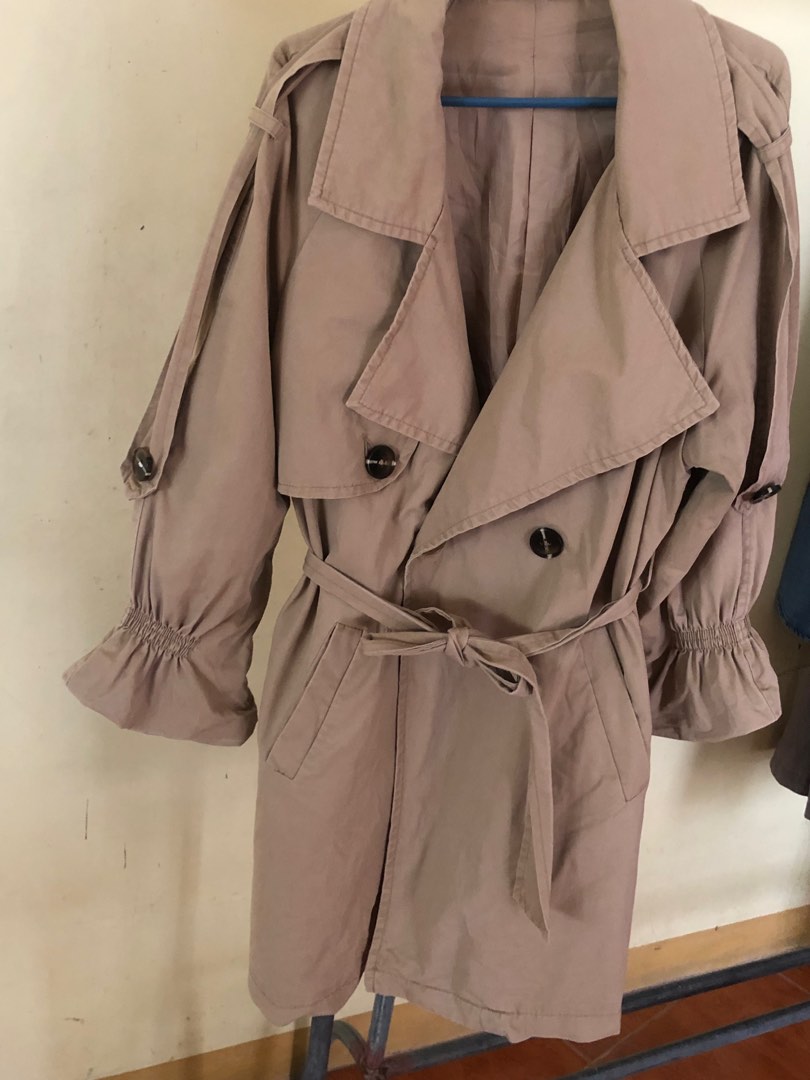 Trench Coat Blazer, Women's Fashion, Coats, Jackets and Outerwear on Carousell