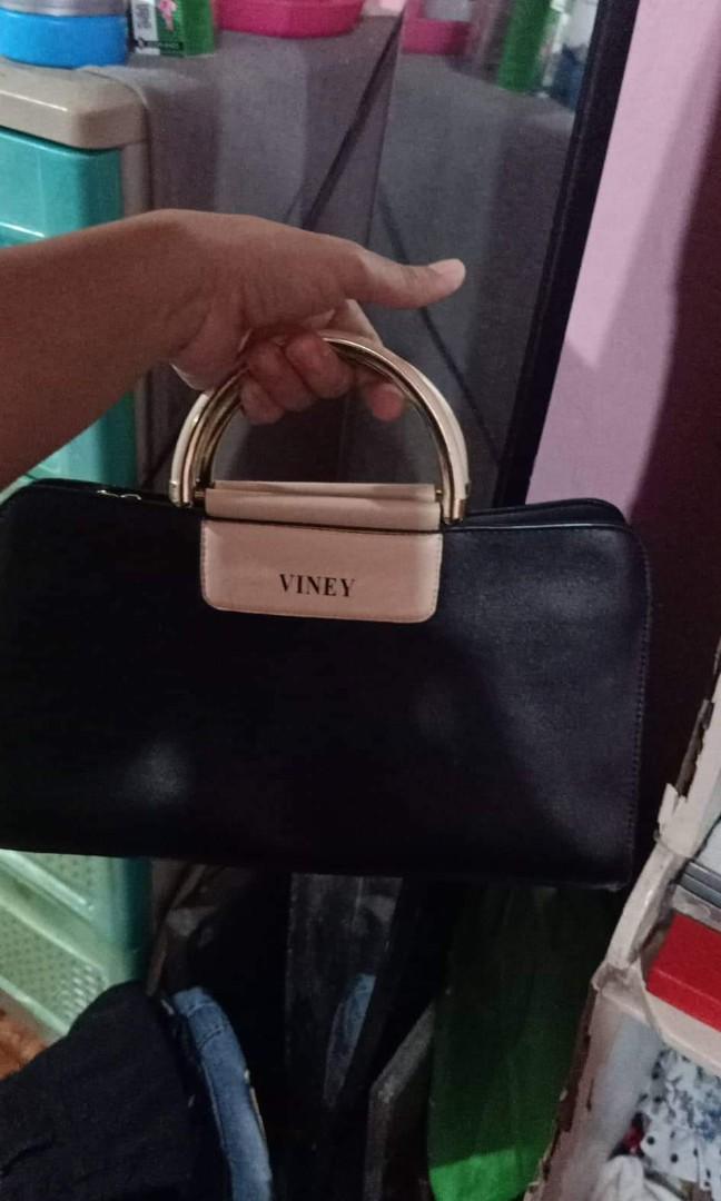 VINEY BAG, Luxury, Bags & Wallets on Carousell