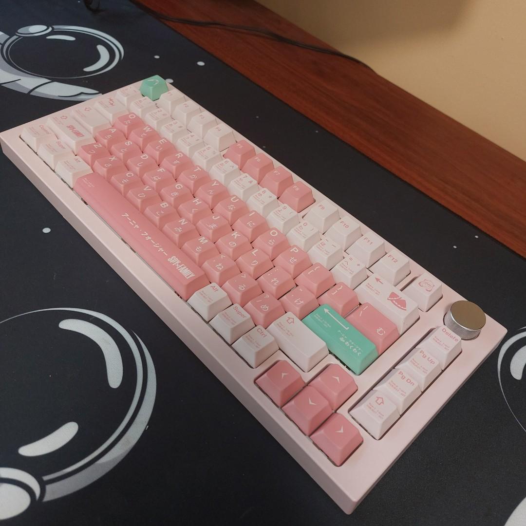 Wireless Pink Anya (SpyXFamily) Custom Mechanical Keyboard, Computers ...