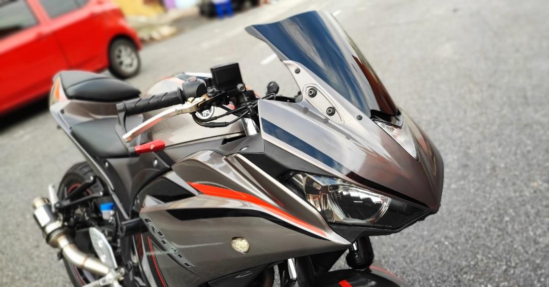 Yamaha R25 Titanium Grey v1 2016, Motorbikes on Carousell
