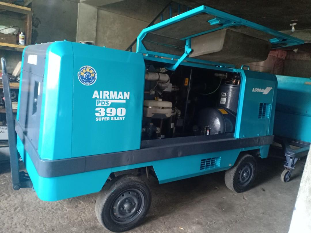 390Cfm Air Compressor, Commercial & Industrial, Construction Tools ...