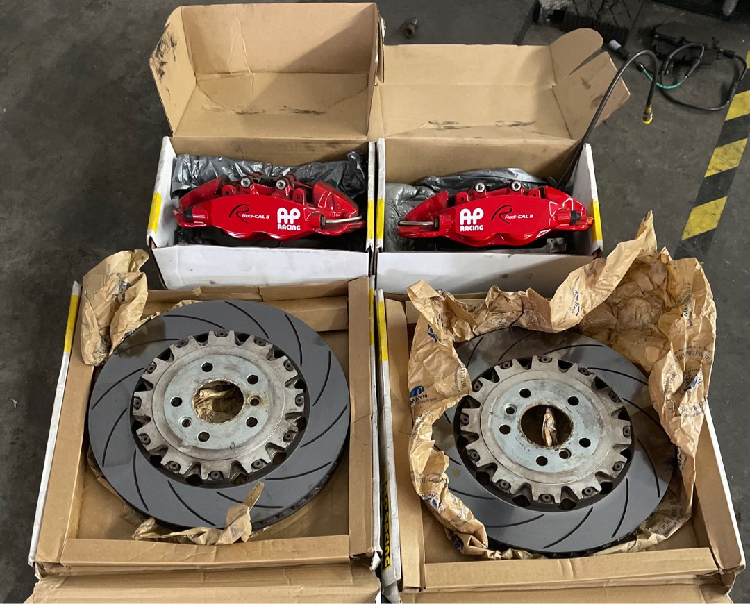 AP Racing Radical II 4 pot, Car Accessories, Accessories on Carousell