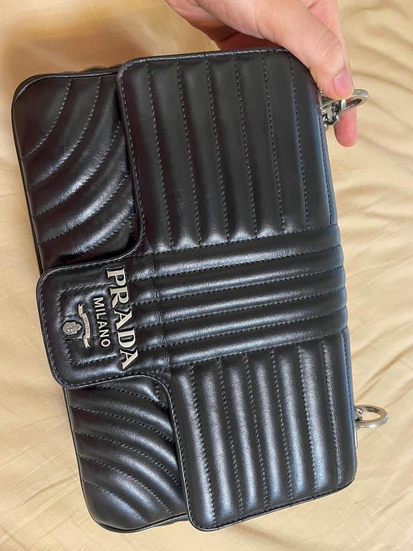 Authentic Prada Chain Flap Diagramme Large, Luxury, Bags & Wallets on ...