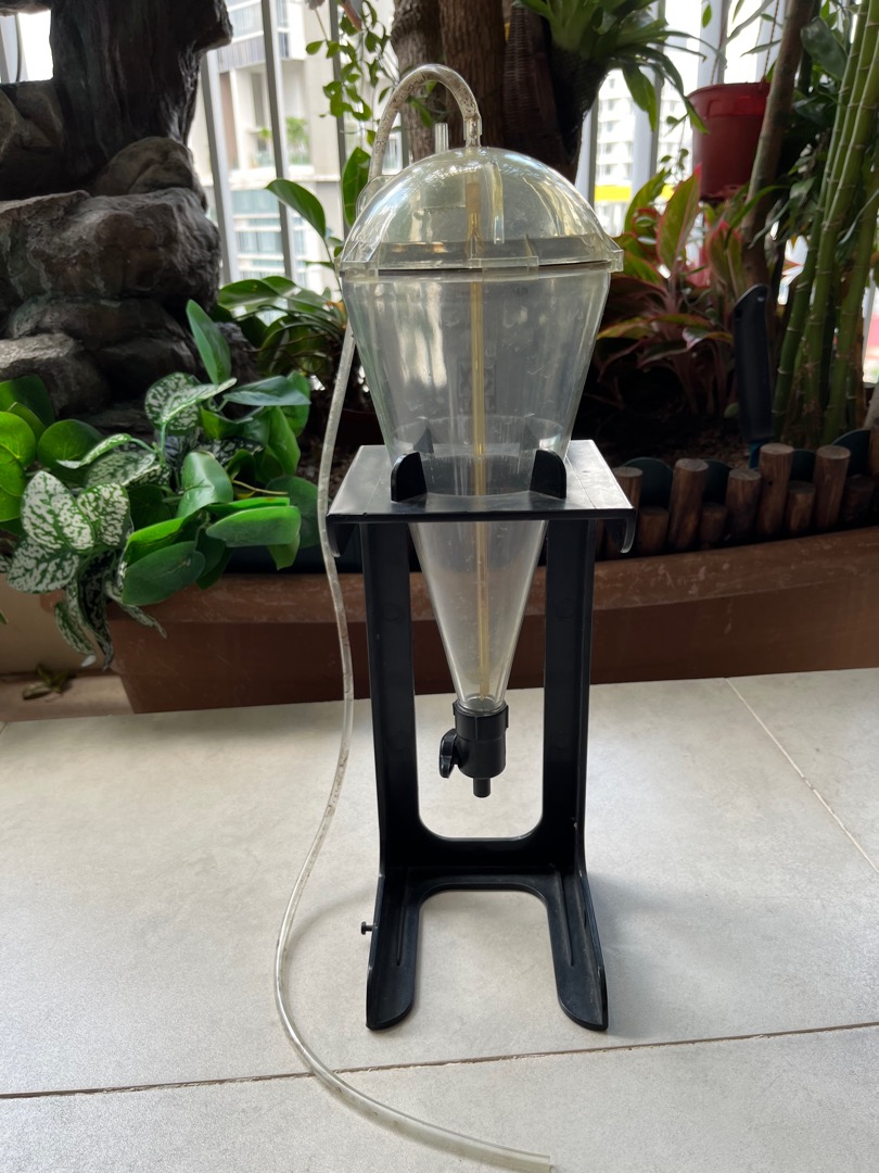 Brime Shrimp Hatchery, Pet Supplies, Pet Food on Carousell