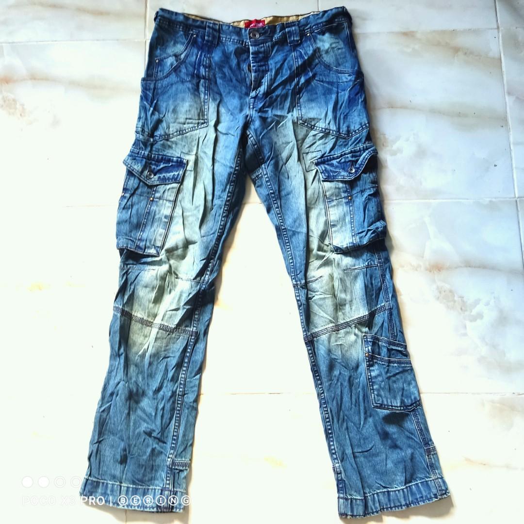 CARGO PANTS JEANS REJECT, Men's Fashion, Bottoms, Jeans on Carousell