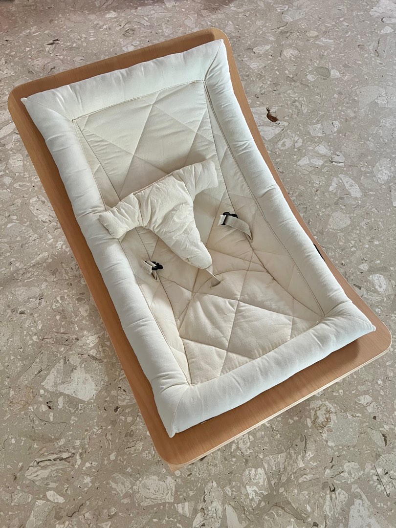 Charlie Crane LEVO Baby Rocker in Beech, Babies & Kids, Baby Nursery ...