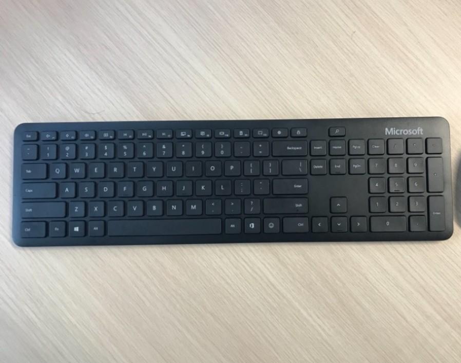 Microsoft Bluetooth Keyboard, Computers & Tech, Desktops on Carousell