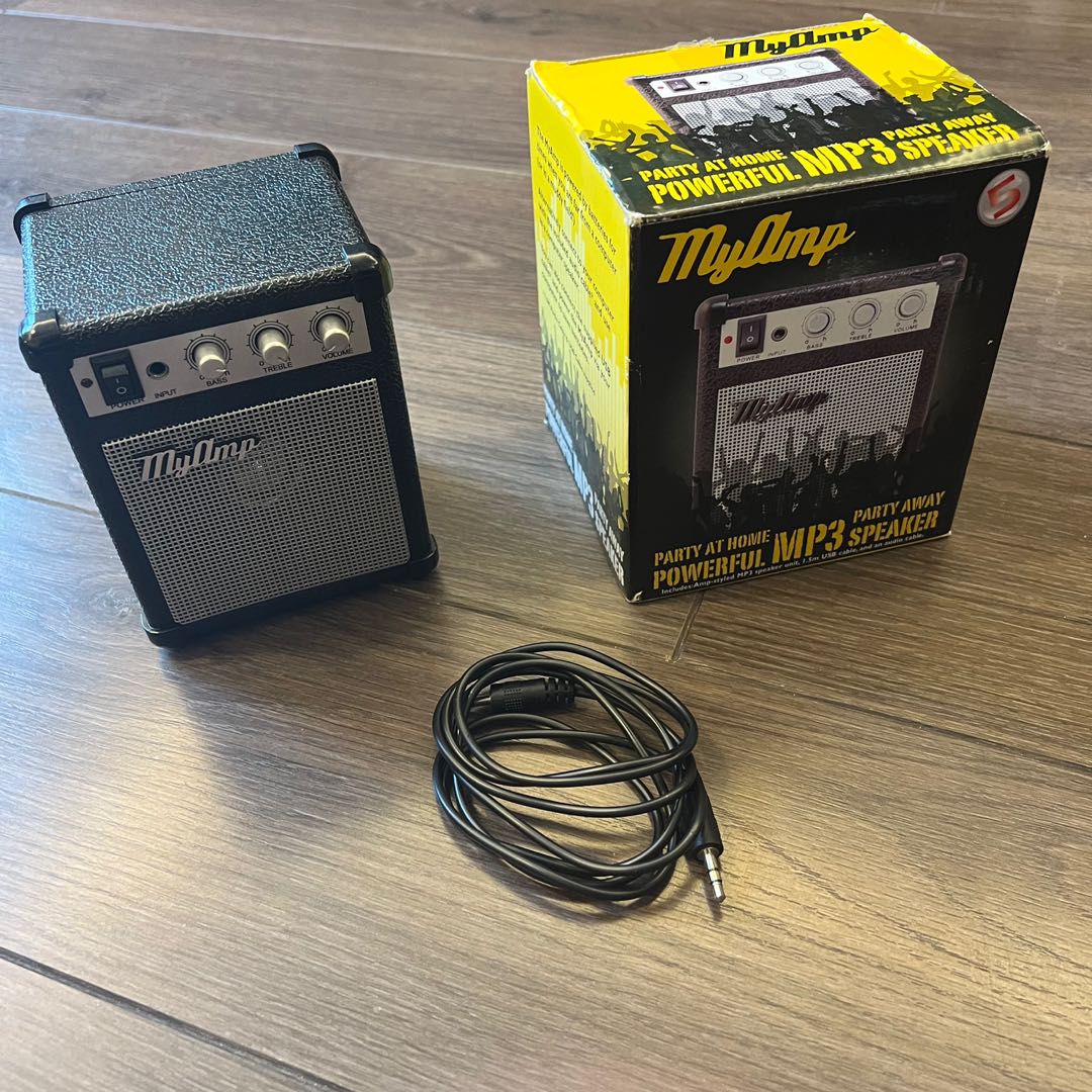 Paladone MyAmp Amplifier Speaker , 音響器材, Soundbar、揚聲器、藍牙喇叭、耳擴 - Carousell