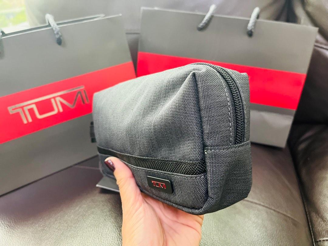 Original TUMI small POUCH/ Vanity, Men's Fashion, Bags, Belt bags ...