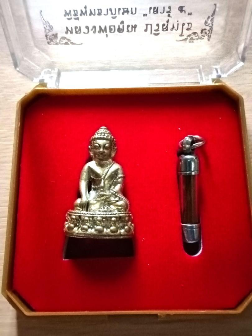 phra jivon takrut set come with temple box, Hobbies & Toys, Memorabilia ...