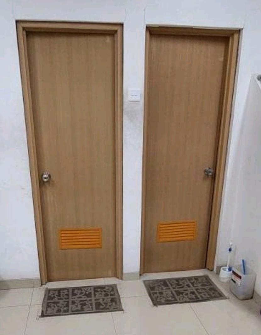 Pintu Kamar Mandi PVC Eco Coklat Urat Kayu, Perabotan Rumah di Carousell