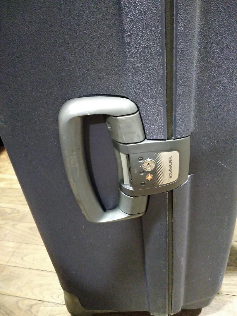 Samsonite 30 inch luggage (4wheels, TSA lock), Hobbies & Toys, Travel ...