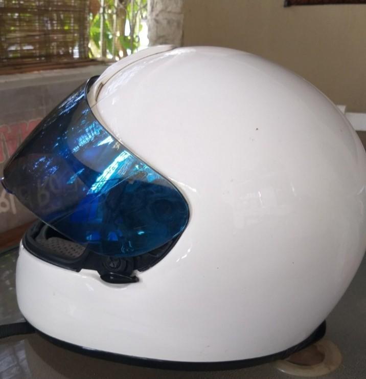 SHOEI RF 800 HELMET, Motorbikes, Motorbike Parts & Accessories, Helmets ...