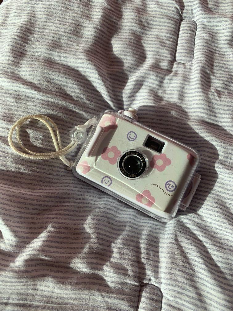 shutterup film 35mm camera (bloom), Photography, Cameras on Carousell