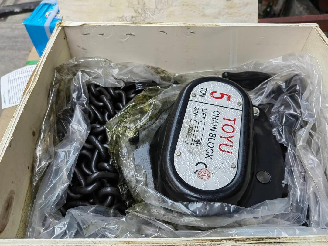 Toyu Chain Block, Commercial & Industrial, Construction Tools ...