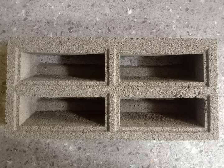 Ventilation blocks 18 20x40cm, Commercial & Industrial, Construction ...